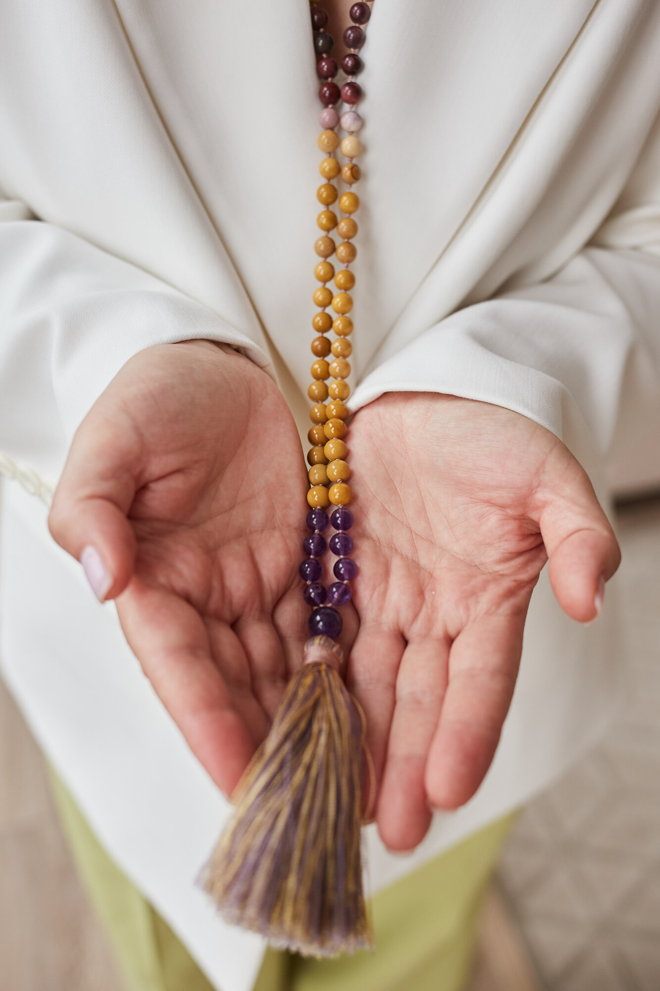 Чётки, аметист, яшма