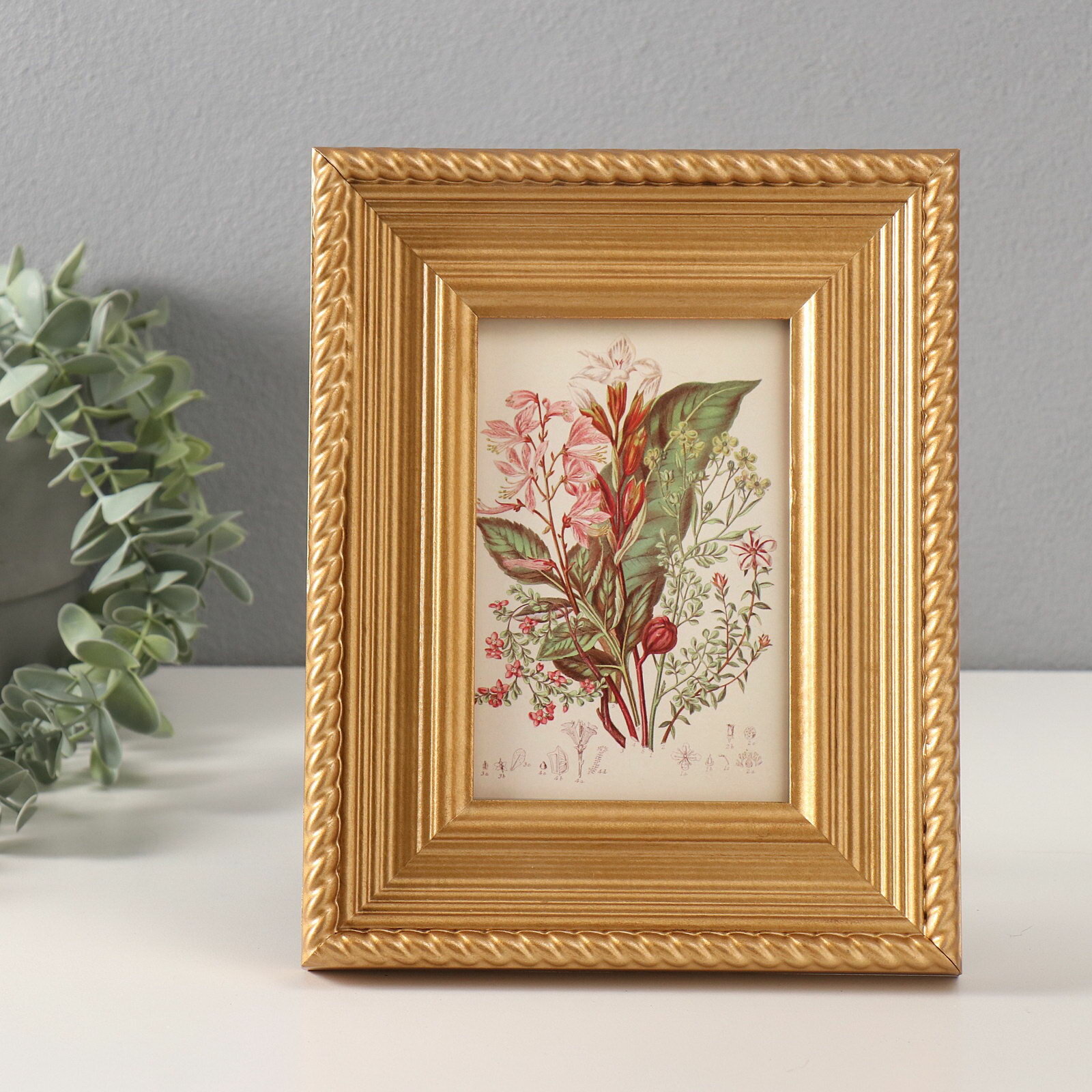 Фоторамка для фото 10x15 см "Иллюзия", МДФ, золото, 2.8x18.7x23.7 см