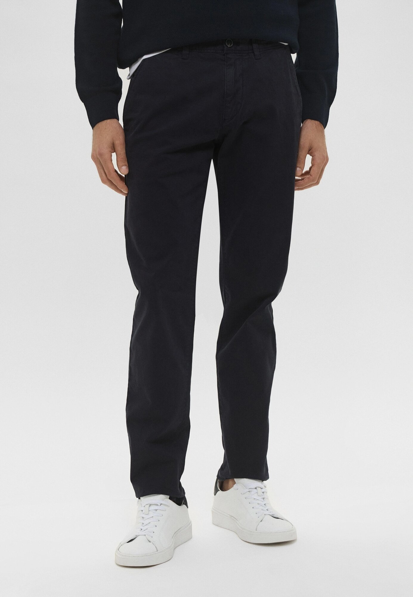 Брюки чинос