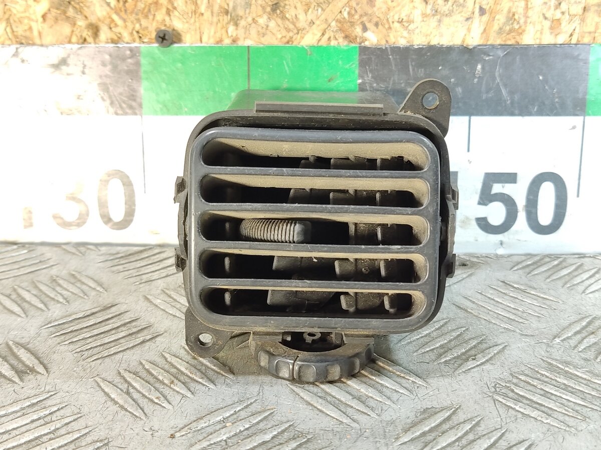 Дефлектор воздушный SUZUKI VITARA 1998 2005 7363265D0