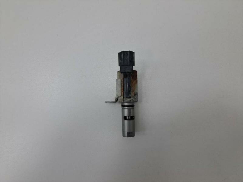 Клапан электромагн. изменения фаз ГРМ Ford Focus 3 2011 кат.номер: 4M5G6L713BE 1366329