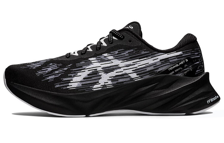 Кроссовки NOVABLAST 3