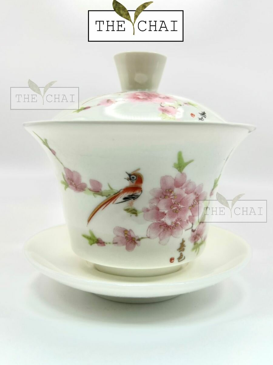 Гайвань из белого фарфора "Розовая птица" роспись, 150 мл, с крышкой и блюдцем