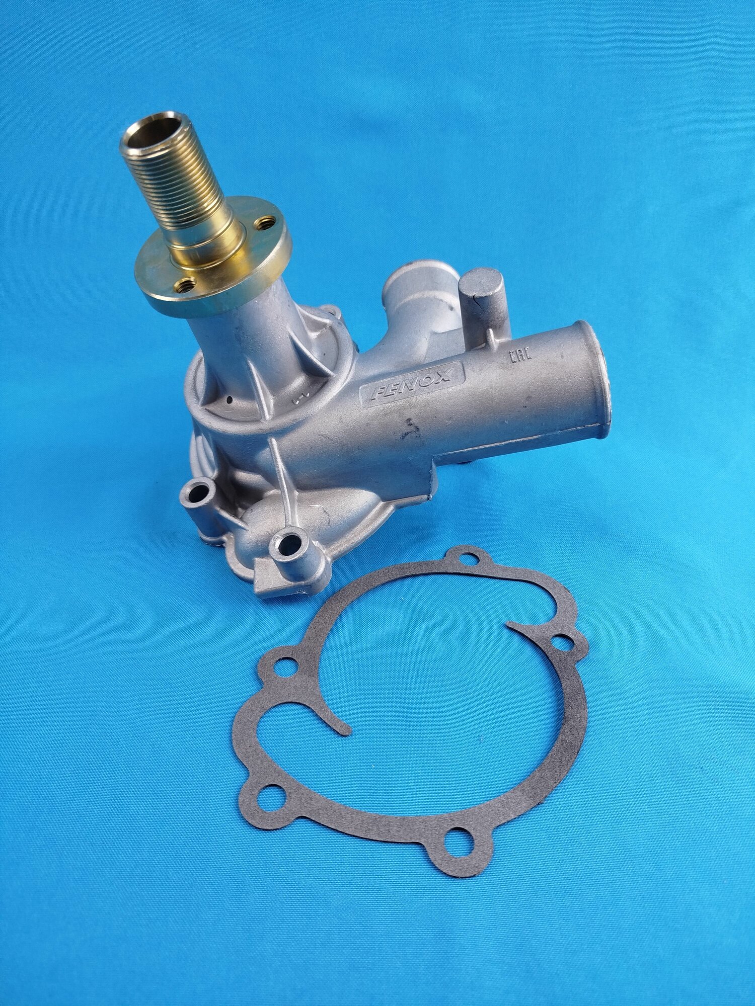 Помпа "FENOX" для автомобилей ГАЗ дв.4061, 4063 с пластиковой крыльчаткой