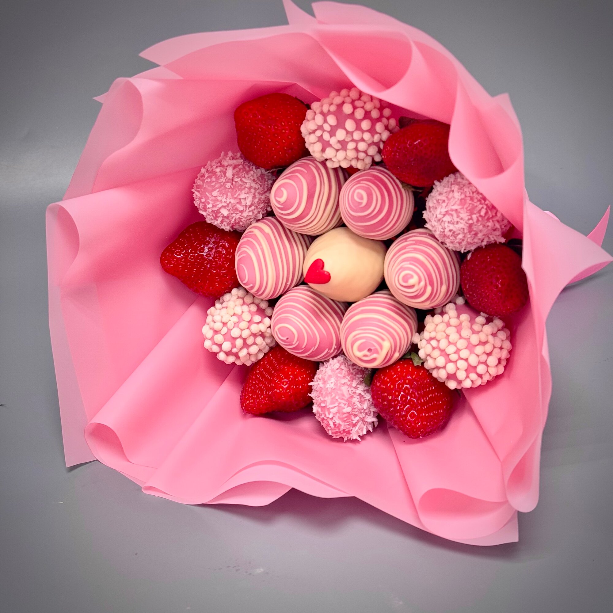 Букет из клубники в бельгийском шоколаде «Pinkberry» (19 ягод)