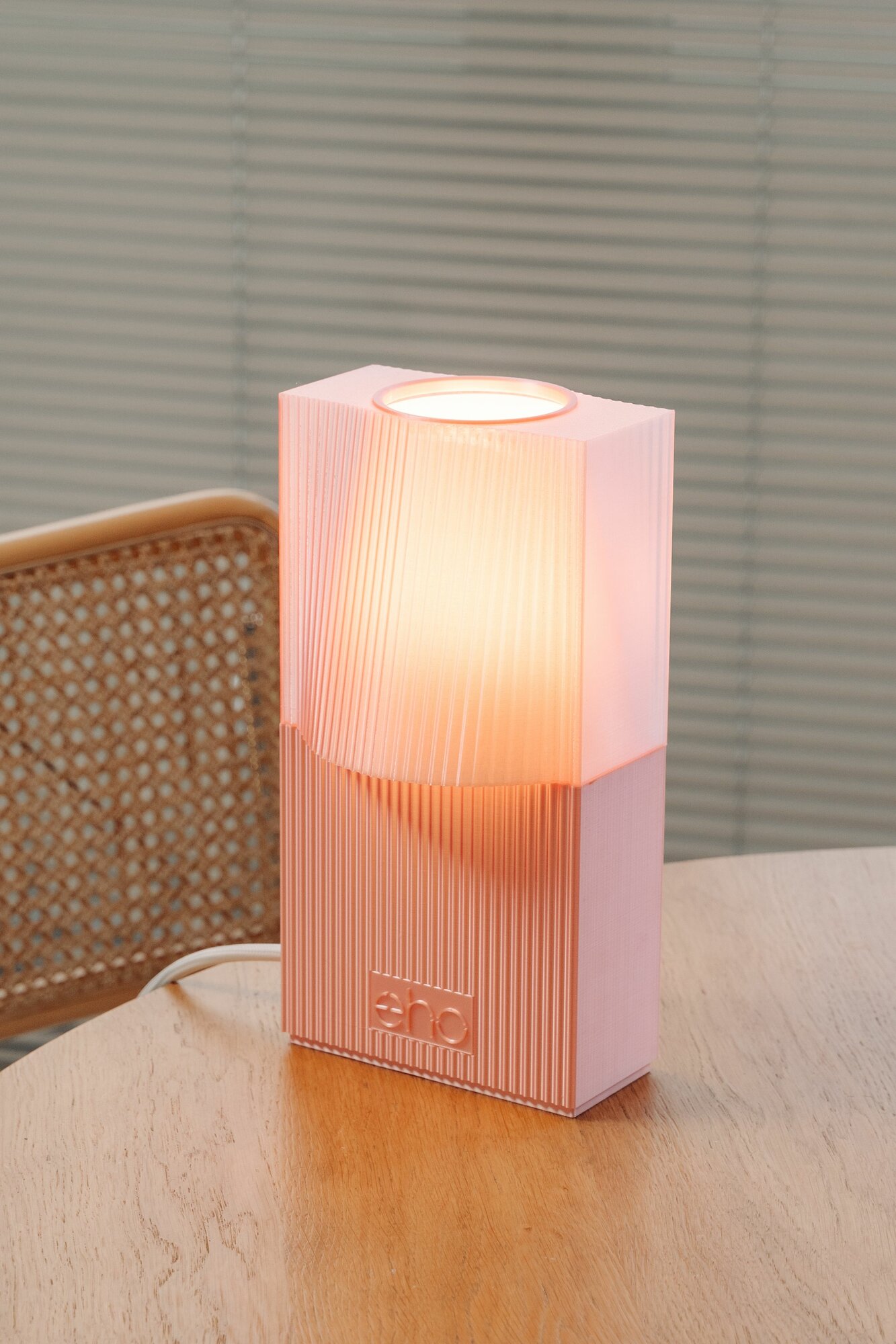 Интерьерный светильник ночник настольный Vertex геометричный