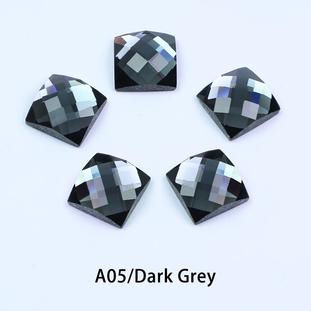 Стразы квадратные A05 Dark Grey, 6 мм