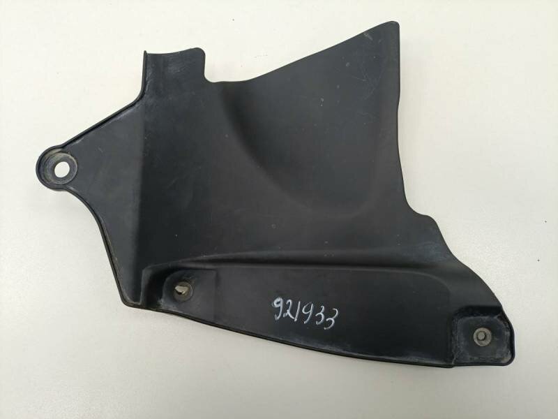 Пыльник двигателя боковой правый Toyota Highlander U40 2007-2013 кат.номер: 5373633040