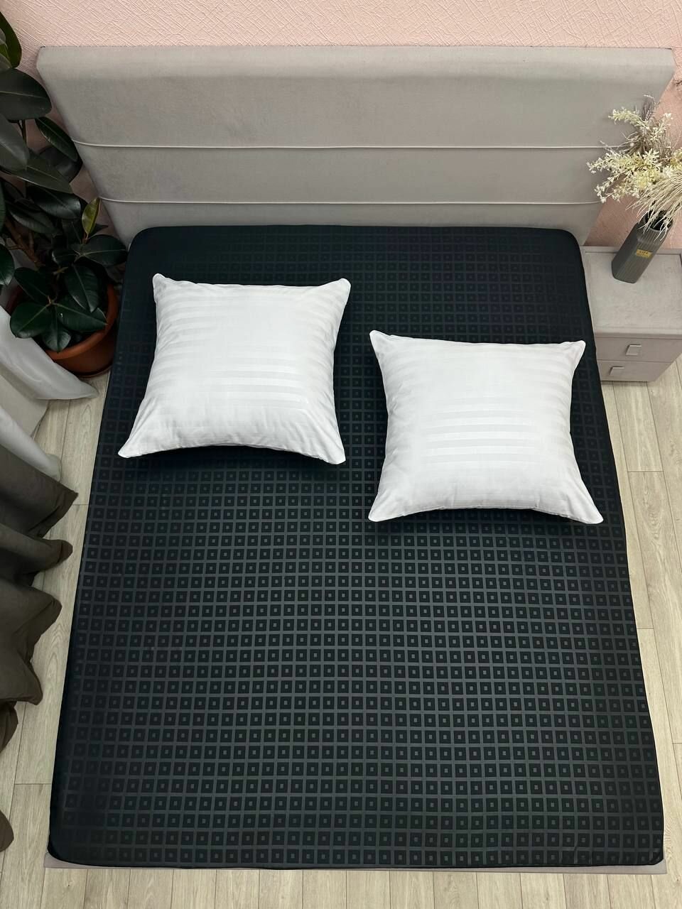 Простыня SOANA, 90x200см, на резинке, страйп-черная, полисатин, подарочный набор