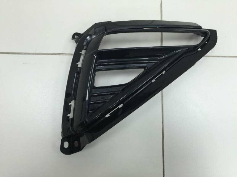 Накладка заднего бампера левая Kia Cerato 2018 кат.номер: 86661M6010