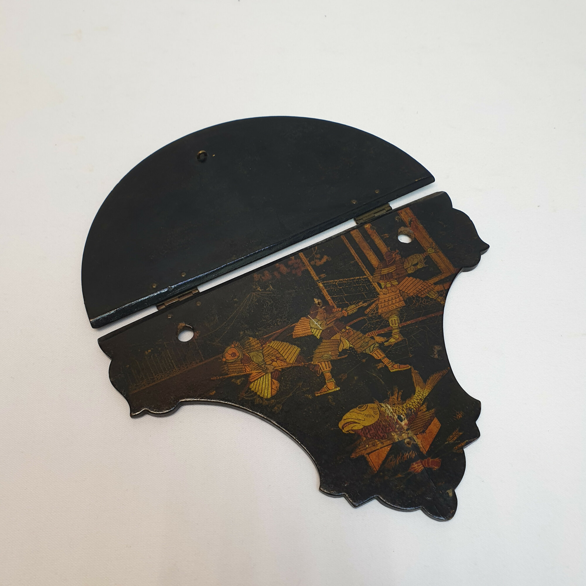 Часть японской лаковой полочки папье-маше, 19 века. Винтаж.