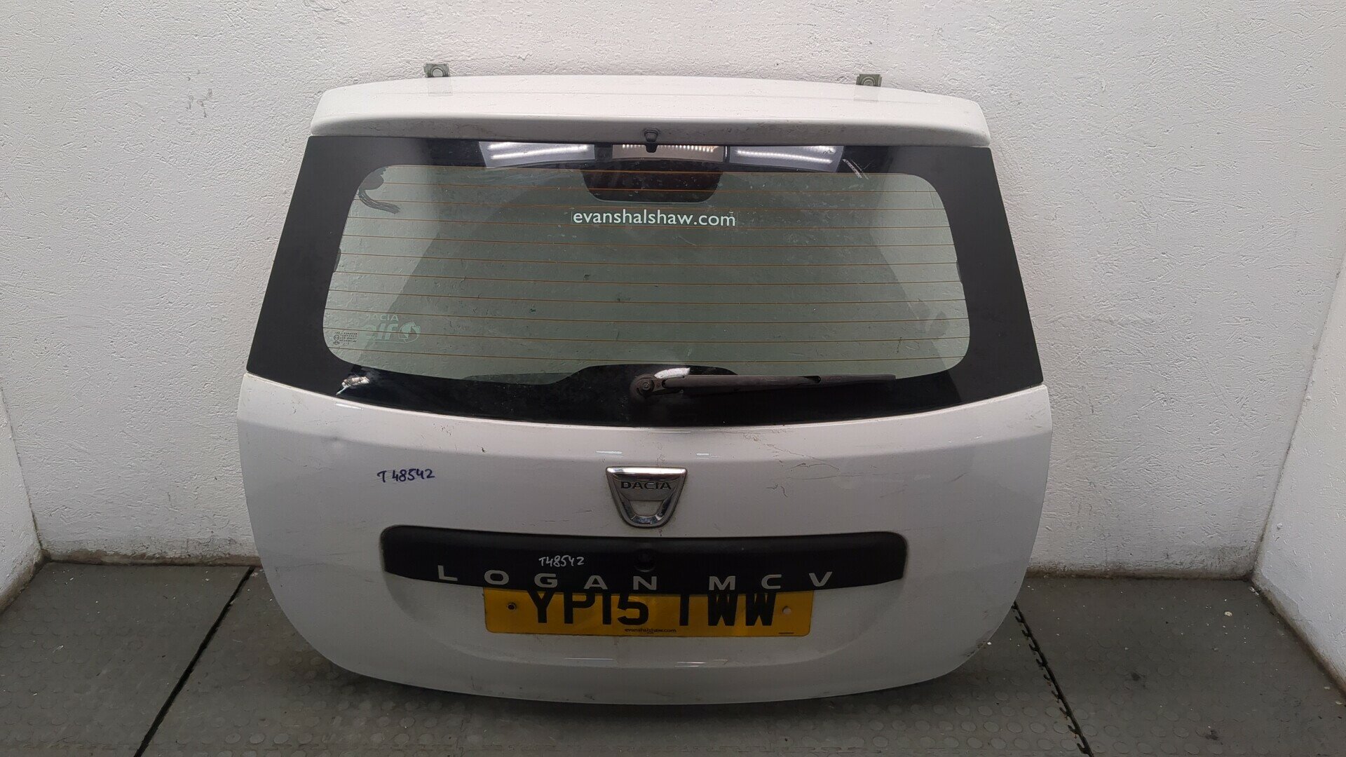 Крышка (дверь) багажника Dacia Logan Б/У