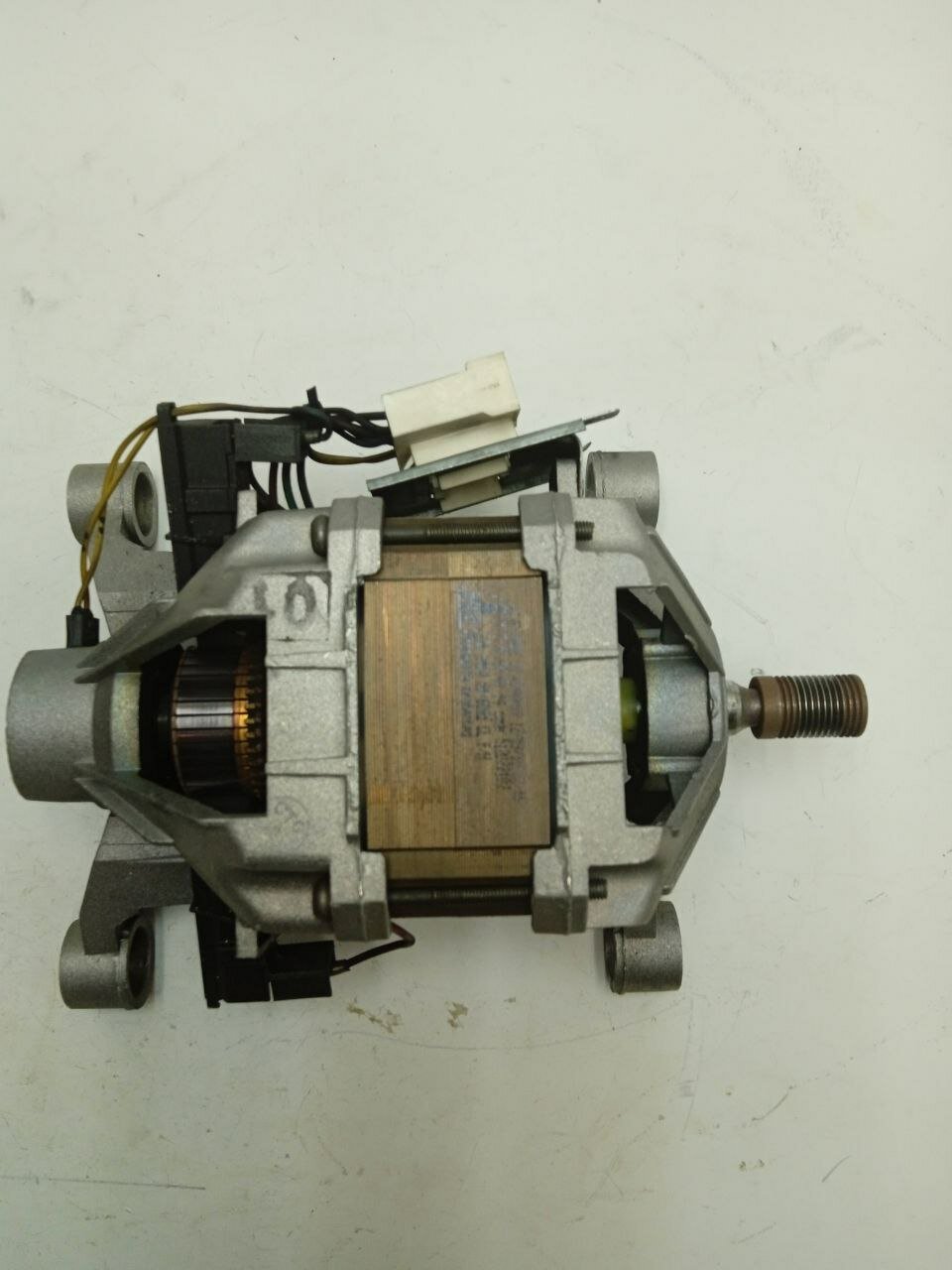ZWS2101 кт9 Двигатель для стиральных машин Electrolux Zanussi 4055114062 б/у