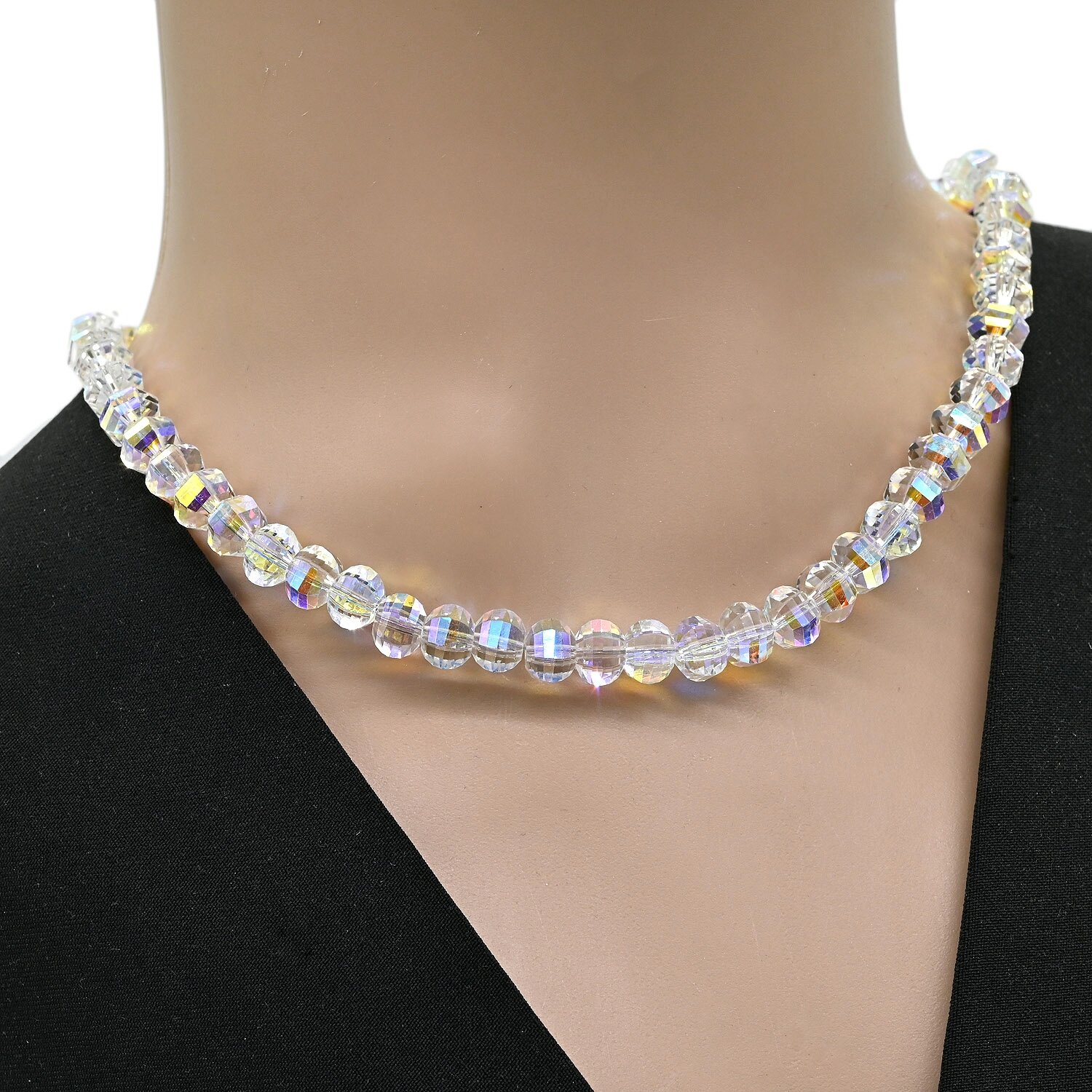 Бусы, циркон