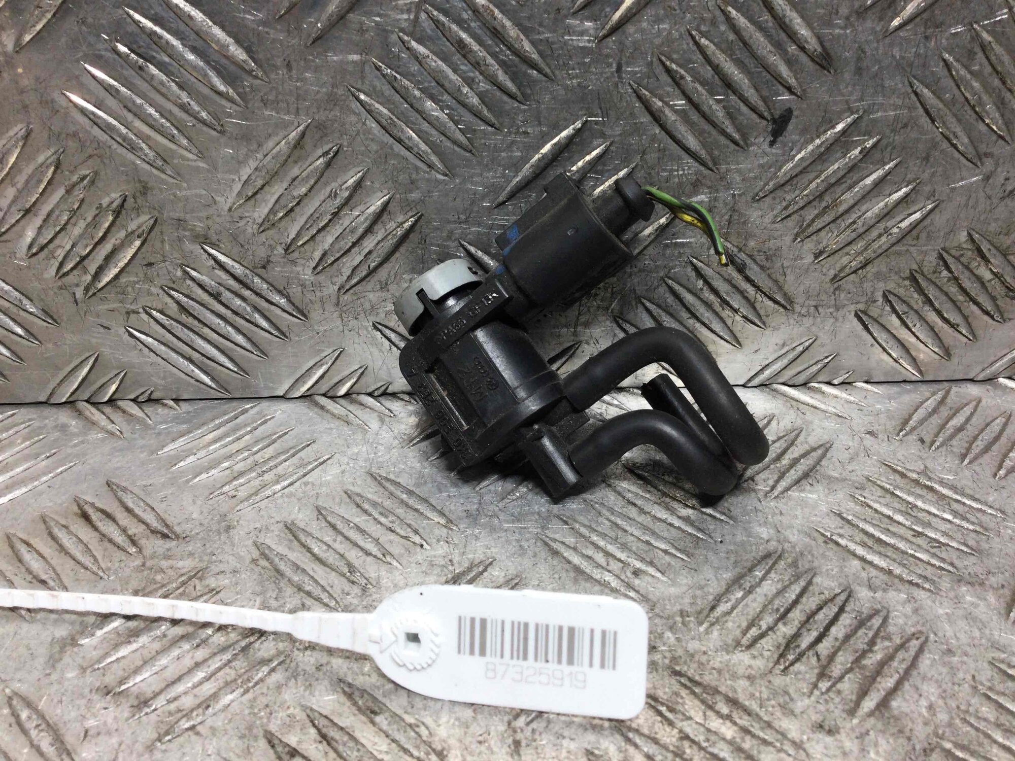 Б/У Клапан электромагнитный Audi A4 B8/8K (2007-2011) 2011 г.