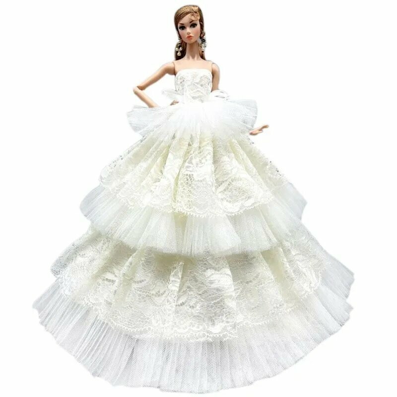 Свадебное платье из кремового кружева для куклы Барби