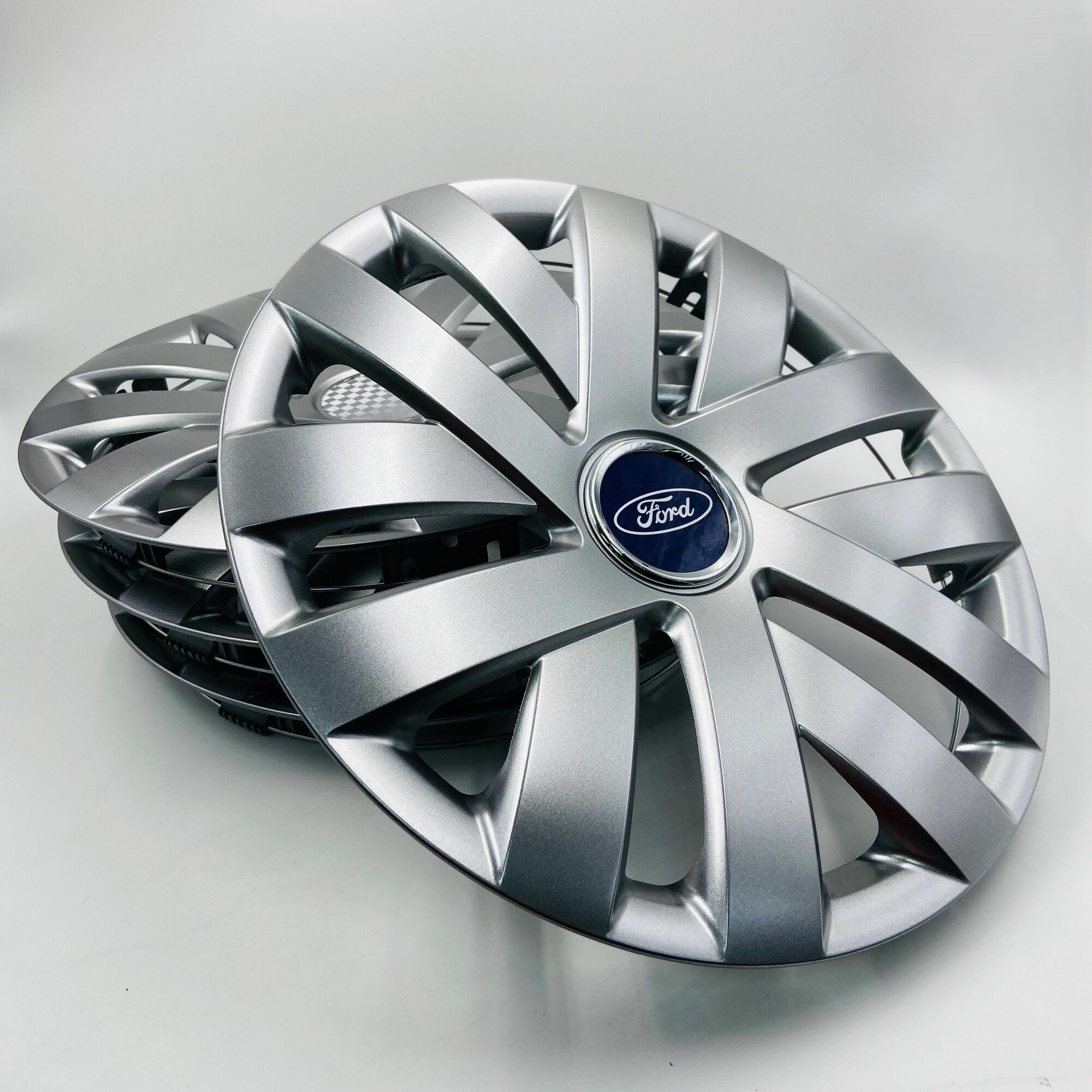 Колпаки на колеса с эмблемой R15 4шт