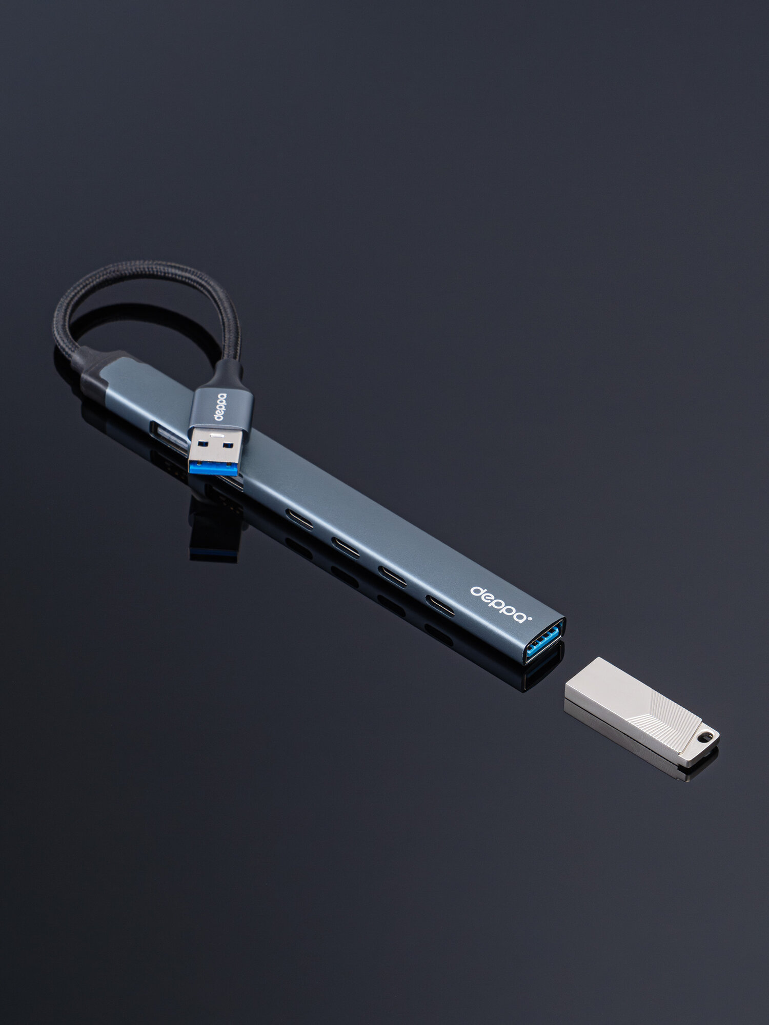 USB-хаб USB-A 3.0 + 2xUSB-A 2.0 + 4xUSB-C, переходник-адаптер 7 в 1, силиконовый кабель 12см, серый, Deppa, 73144