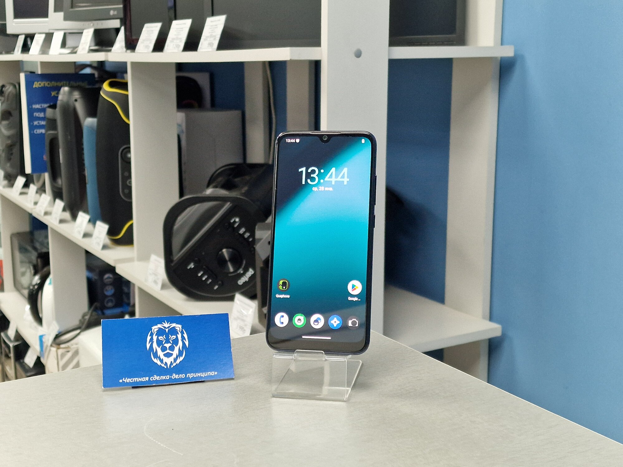 Смартфон Xiaomi Mi A3 4/64 ГБ RU, 2 SIM, серый