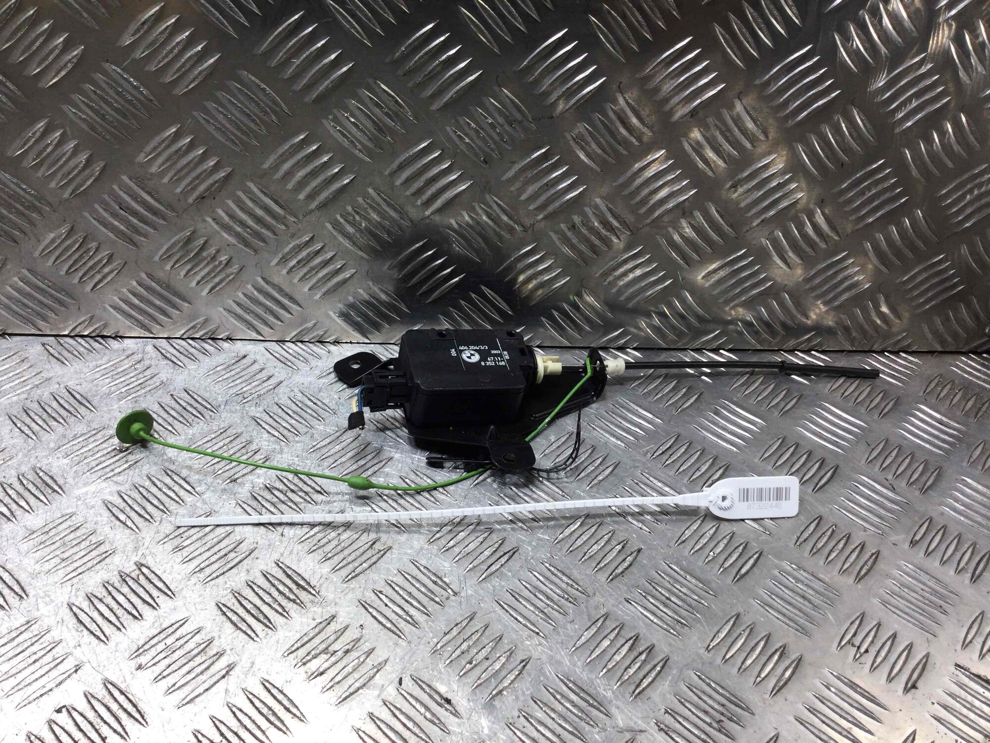 Б/У Активатор замка крышки топливного бака BMW 5-Series 5-Series E39 1995 - 2004 2001 г.