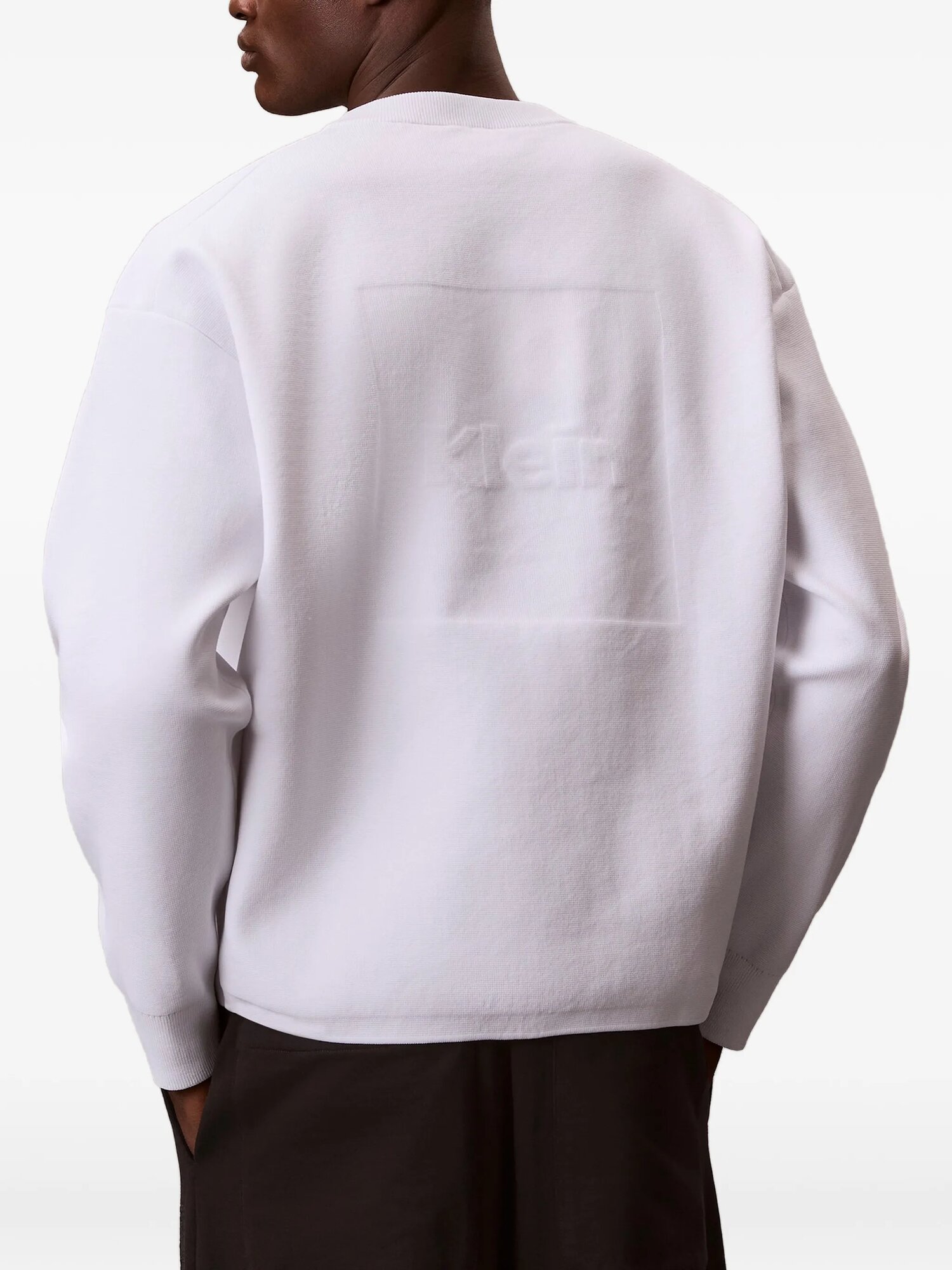 Свитер CALVIN KLEIN Embossed-logo sweater, размер 48 EU, , бежевый/белый — фото 1