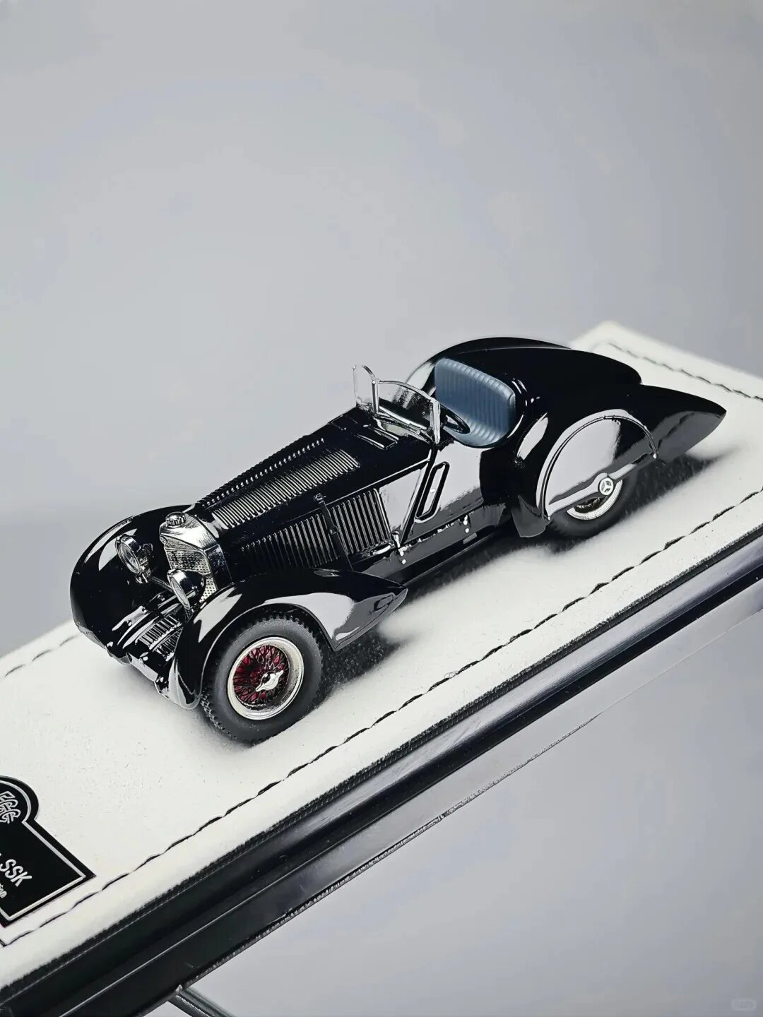 Bburago 1:64 Коллекционная модель Bugatti Ssk