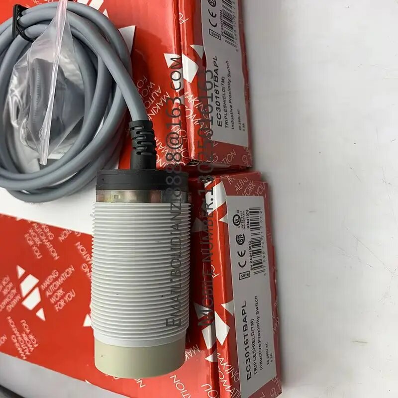 Бесконтактный переключатель EC3016 EC3016PPASL