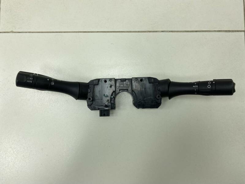 Переключатель подрулевой в сборе Renault Fluence 2010-2017 кат.номер: 255670040R