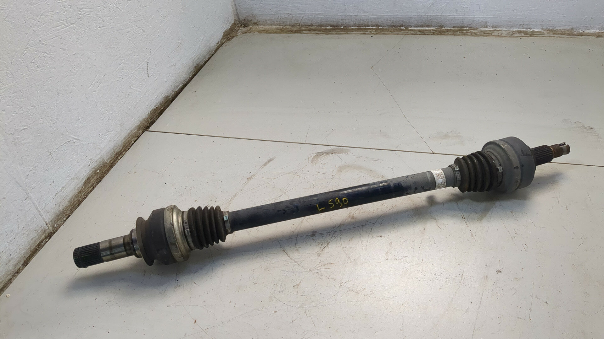 Полуось (вал, шрус) левая задняя Alfa Romeo Stelvio Б/У