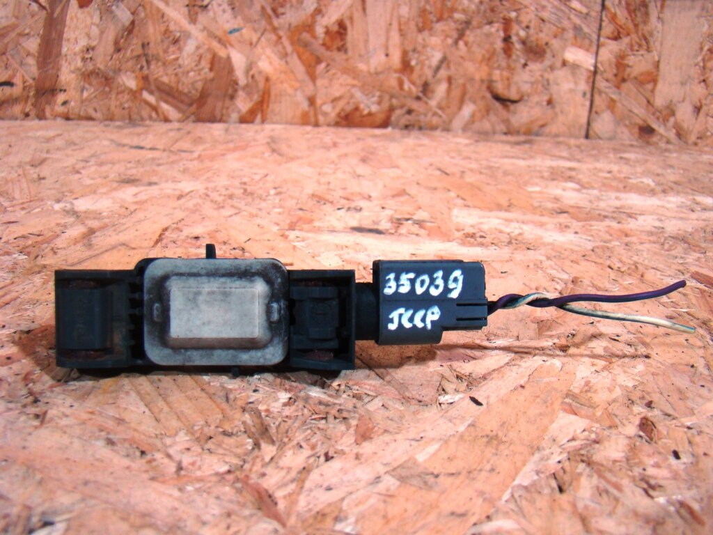 Jeep Grand Cherokee 3WK Датчик AIR BAG передний 04896173AA
