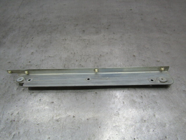 Кронштейн дефлектора кабины левый DAF XF