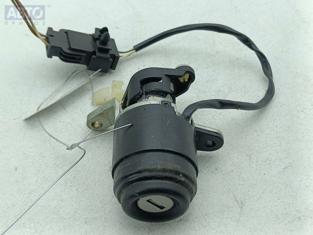 Личинка замка Audi 80 B4 (1991-1996)