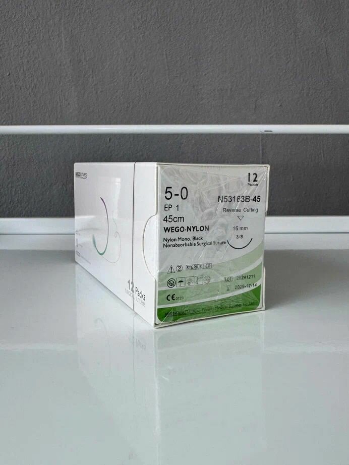 Нейлон моно, материал хирургический шовный, 5/0, 45 см, игла обратно-режущая, 3/8, 16 мм, черный.