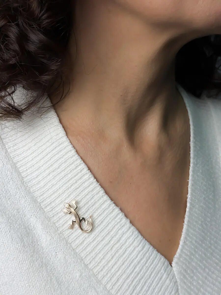 Брошь, красное золото, 375 проба, бриллиант