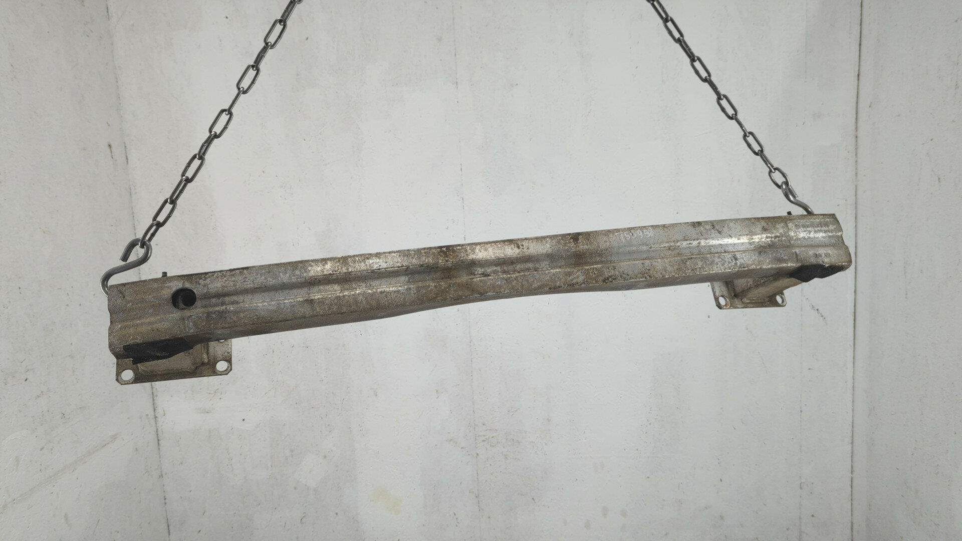 Усилитель бампера передний Peugeot 308 Б/У