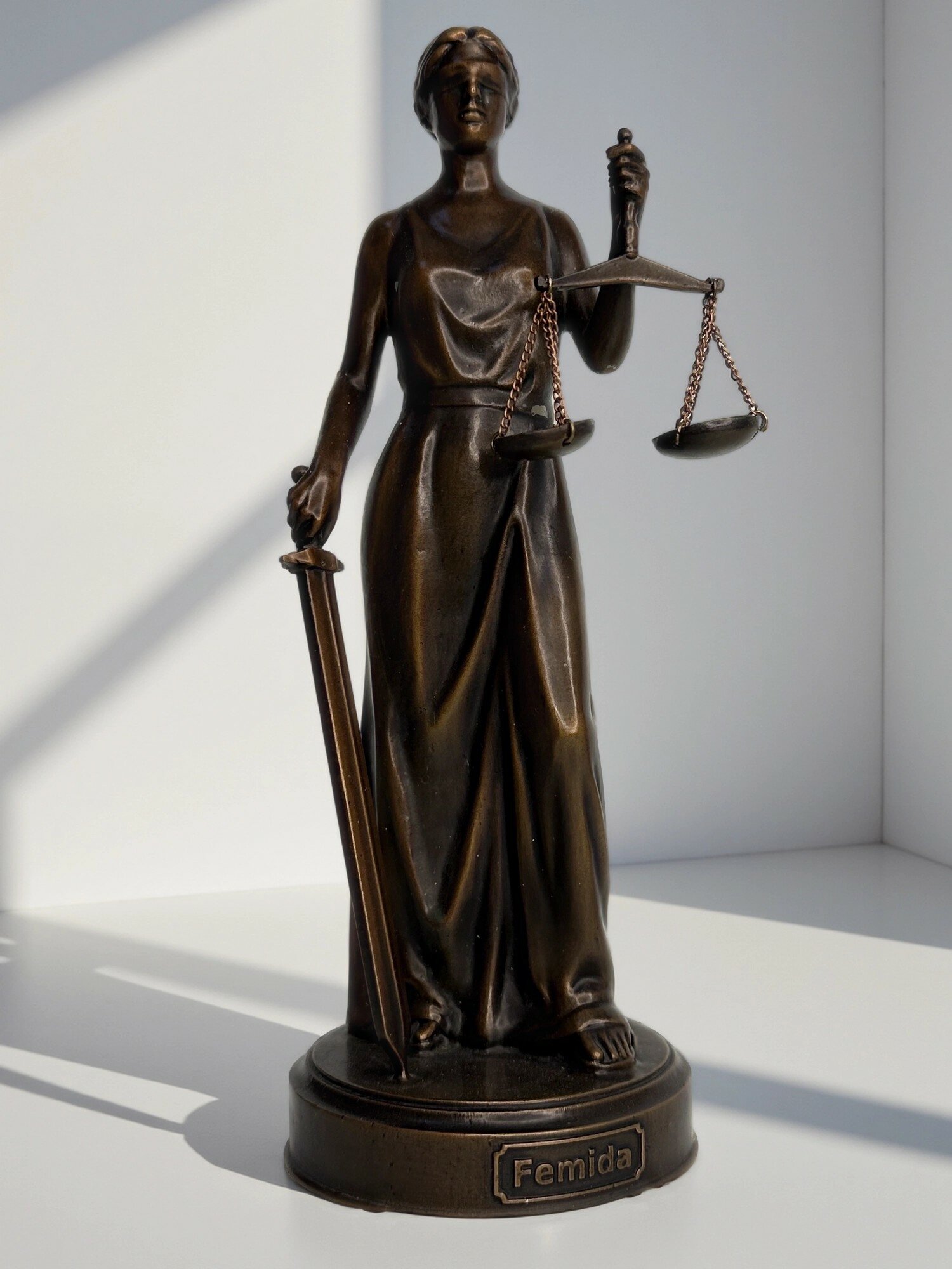 Статуэтка Фемида Богиня Правосудия, бронза (литье) , вес 1,38 кг