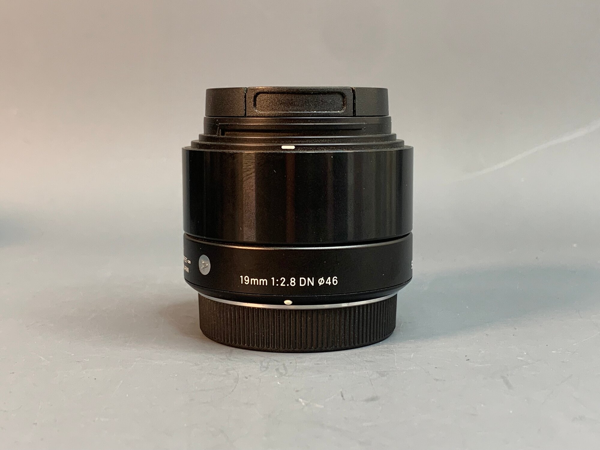 Sigma AF 19mm f/2.8 DN MFT (micro 4/3)