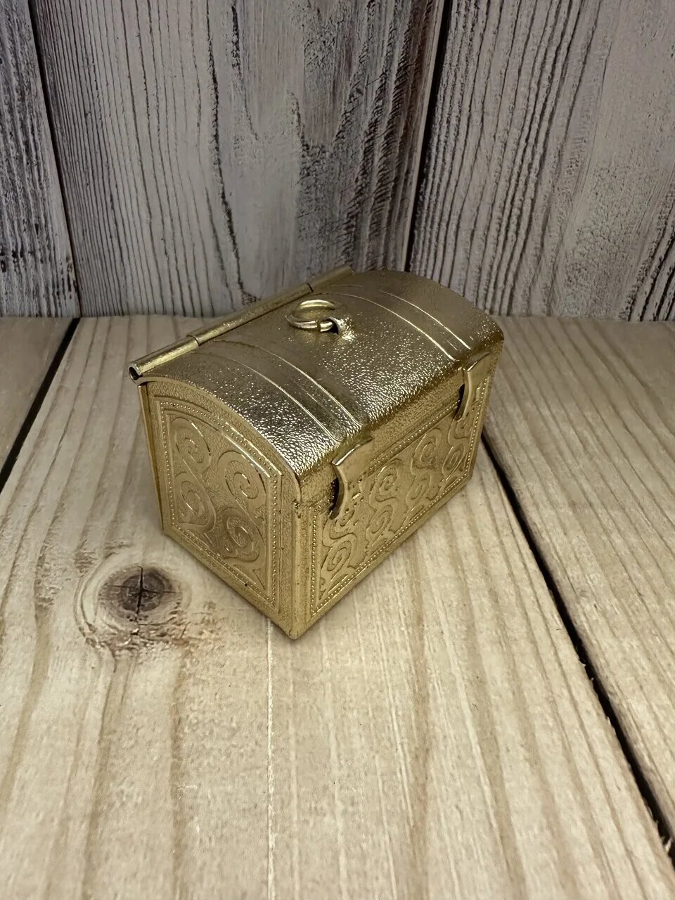Шкатулка для украшений металл винтажная ссср 80 годы золотой