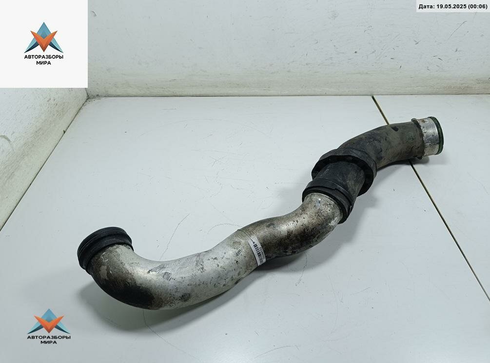 Патрубок интеркулера BMW 3 E46 рест. 2003 7788357