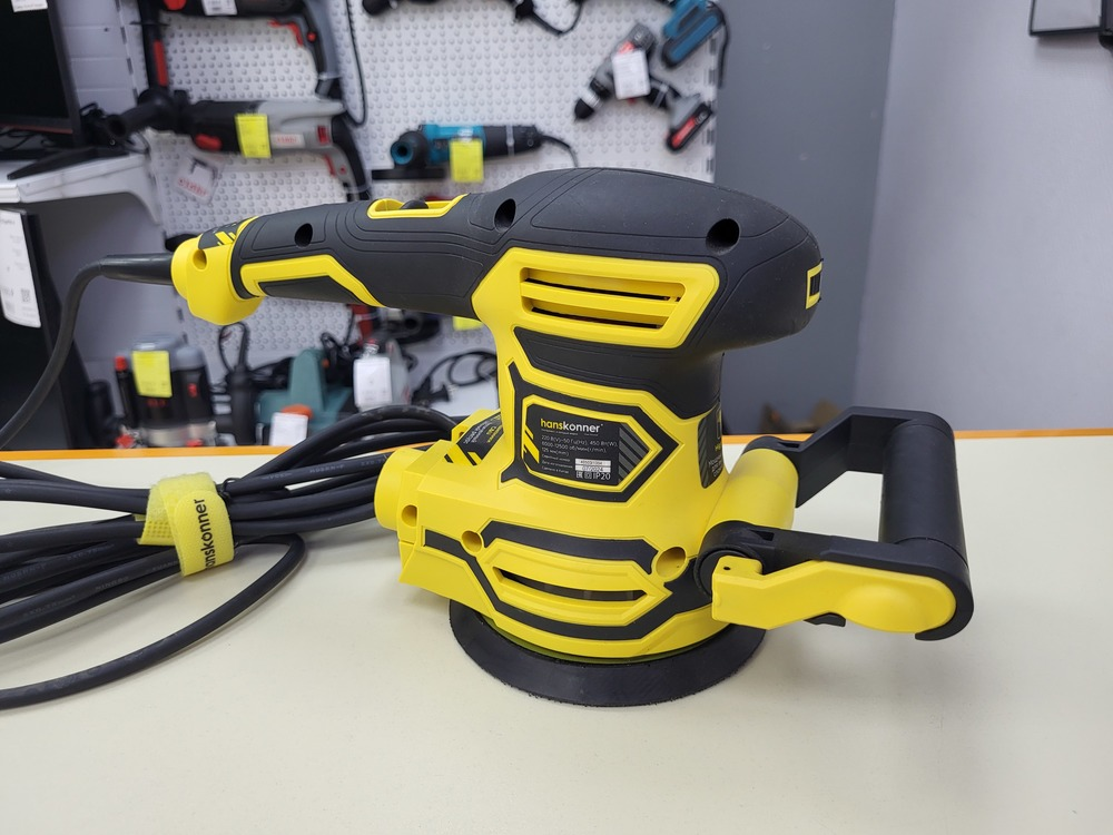 Шлифовальная машинка эксцентриковая, 450 вт, диск 125 мм, амплитуда 3 мм, Эшм HANSKONNER HOS8145R, пылезащита