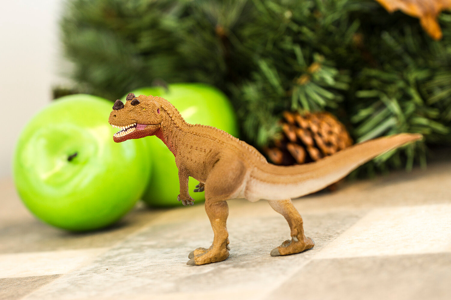 Фигурка Safari Ltd. Динозавр Цератозавр