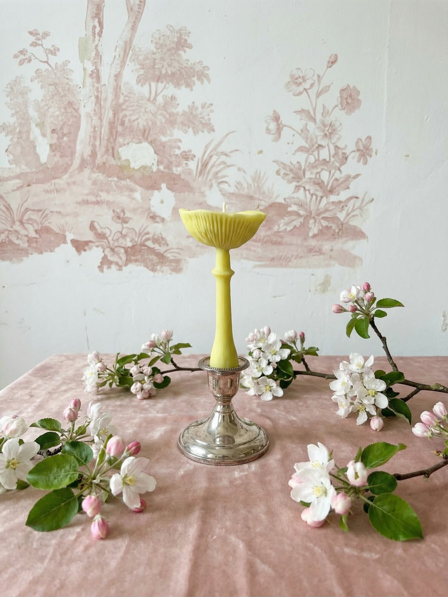 Свеча Unification love "Гриб мухомор", ручная работа, 2 часа горения, ароматная, салатовая