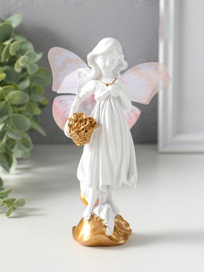 Фигурка полистоун Девочка-бабочка с золотыми цветами в корзинке , белый, 5 6.5 17.2 см