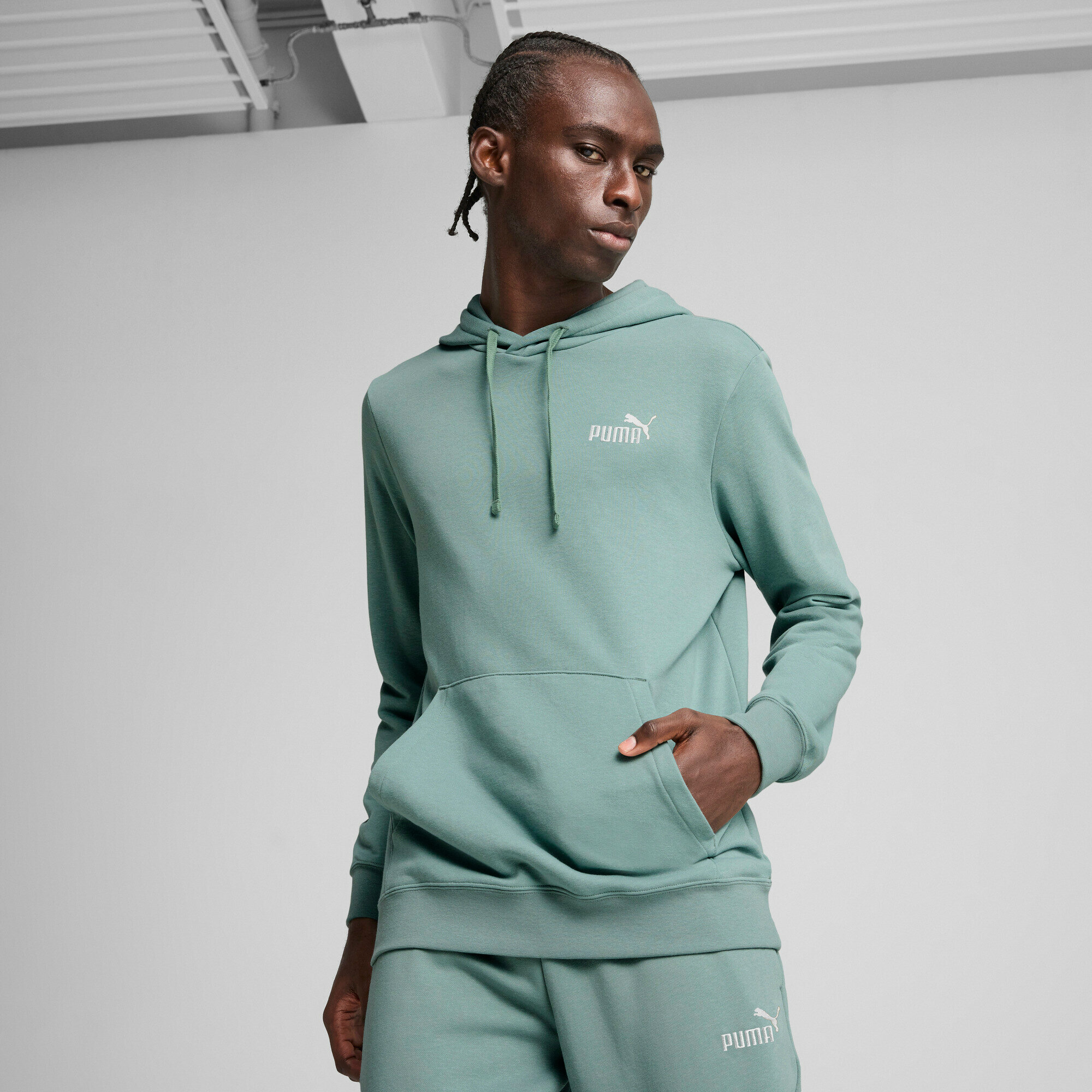 Худи ESS 2 COLOR Logo Hoodie