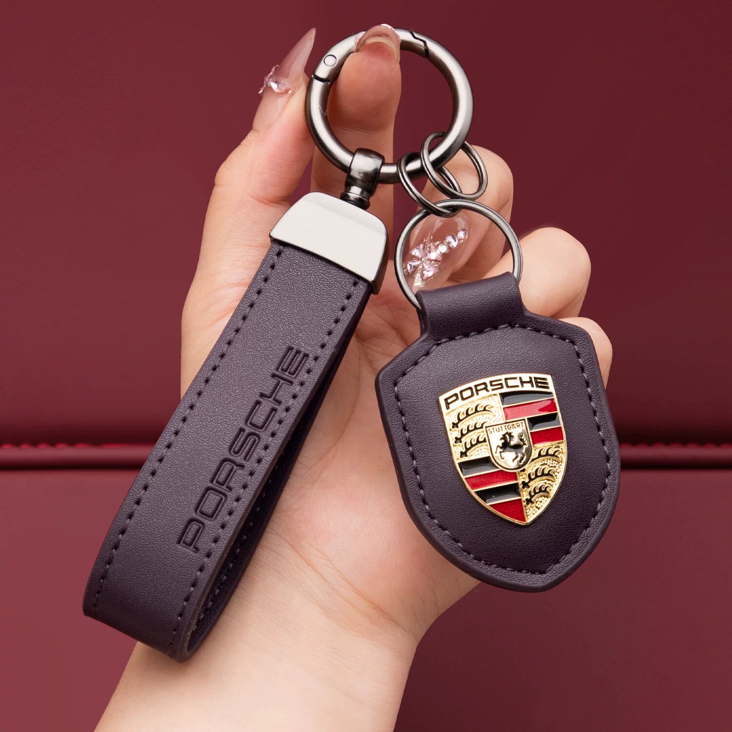 Porsche кожаный брелок с классическим щитом и косой бечевкой, малиновый пурпурный для автомобильных ключей