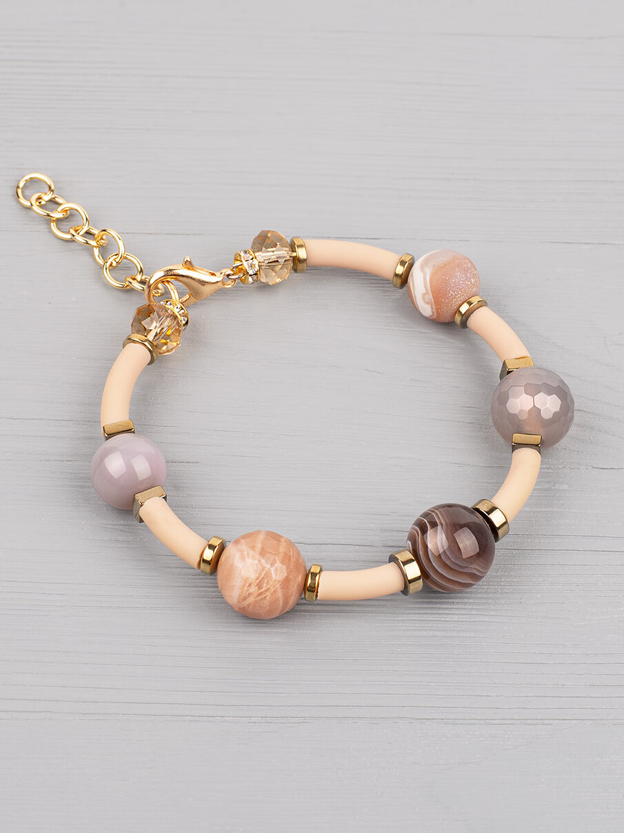 Эластичный браслет