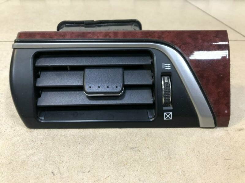 Дефлектор воздушный Toyota Camry V50 2011-2017