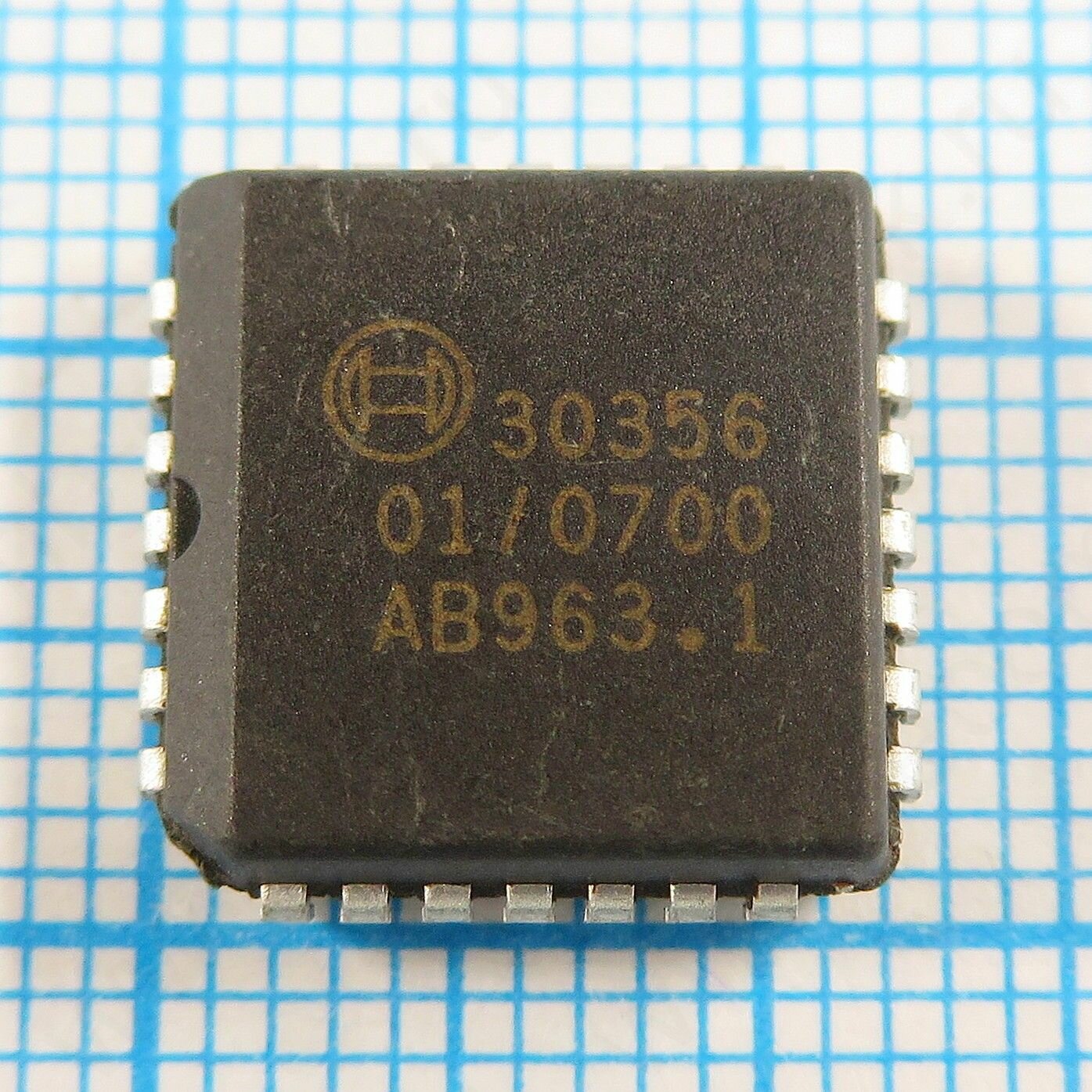 30356 BOSCH - используется в автомобильной электронике