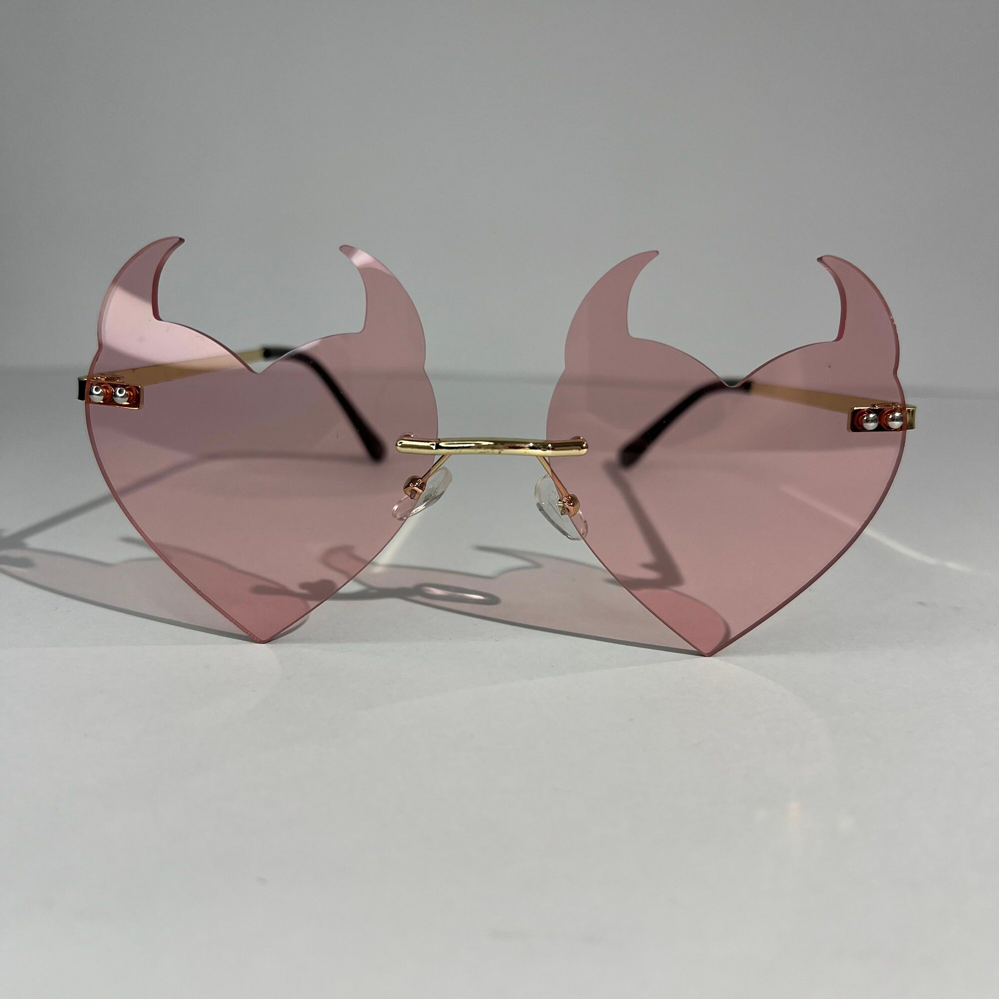 Очки фигурные Сердца с рогами