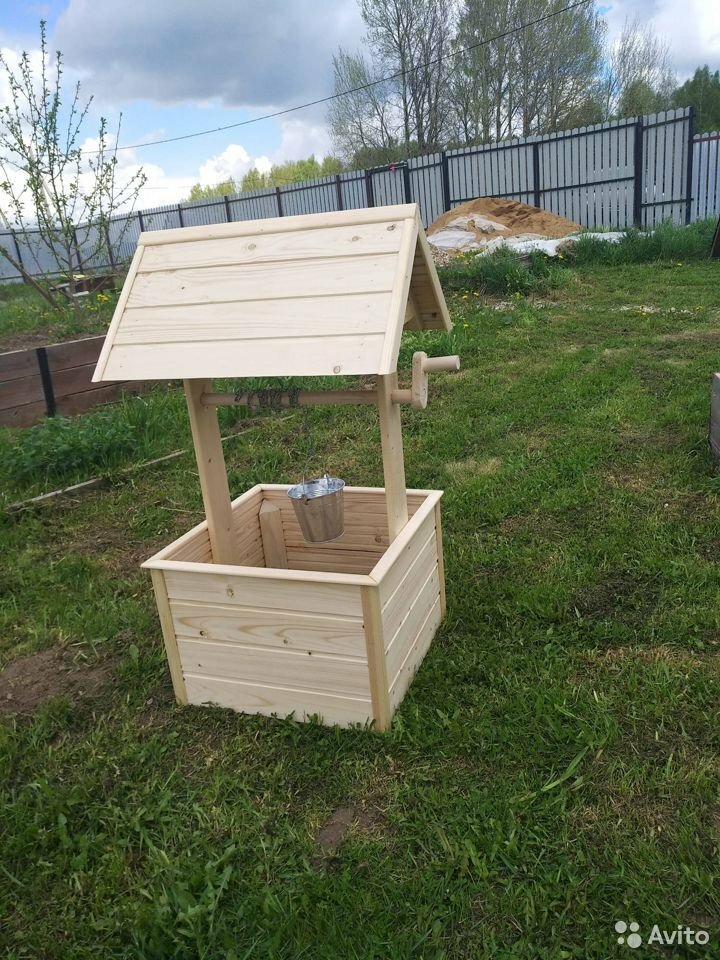 Декоративный колодец для сада